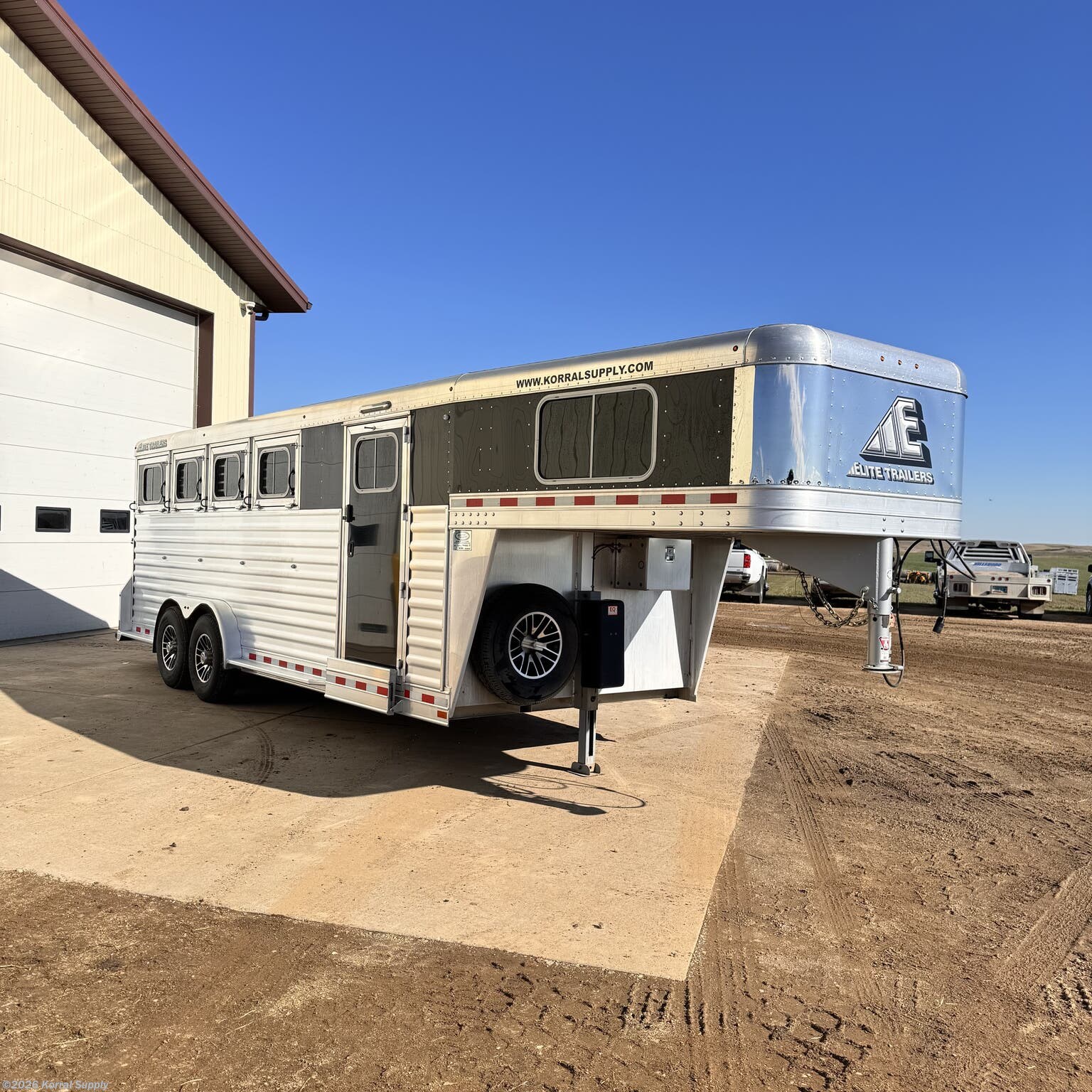 2024 Elite Trailers 4H Stock Combo