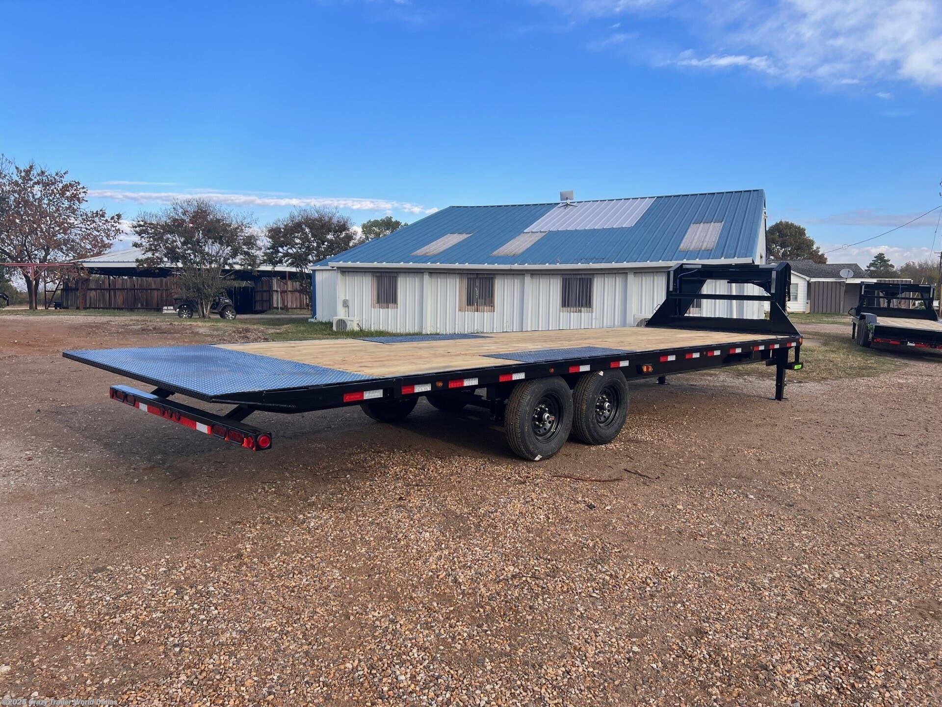 #R1320432 - 2024 Load Trail GE 102X28 Tiltbed Gooseneck Equipment Trailer 14K Tilt Deck Trailer ...