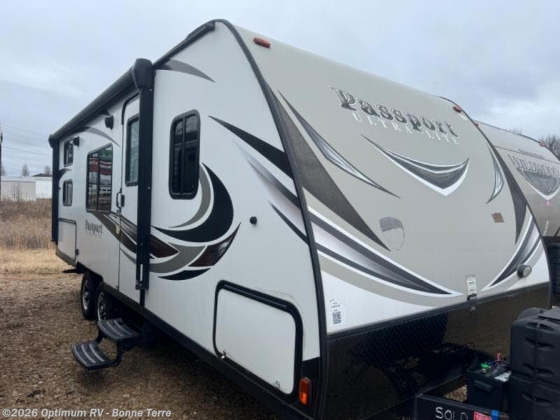 2018 Keystone Passport 239ML Express RV for Sale in Bonne Terre, MO ...