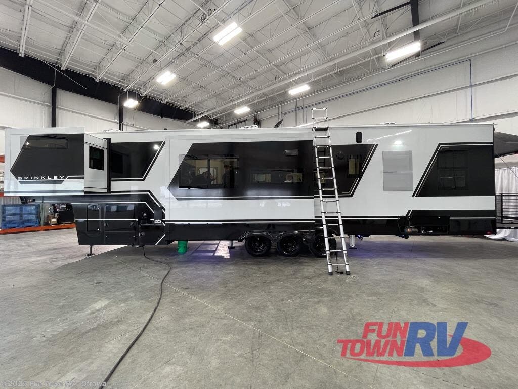 2024 Brinkley RV Model G 3950 RV for Sale in Ottawa, KS 66067 | CLEG3950 | RVUSA.com Classifieds