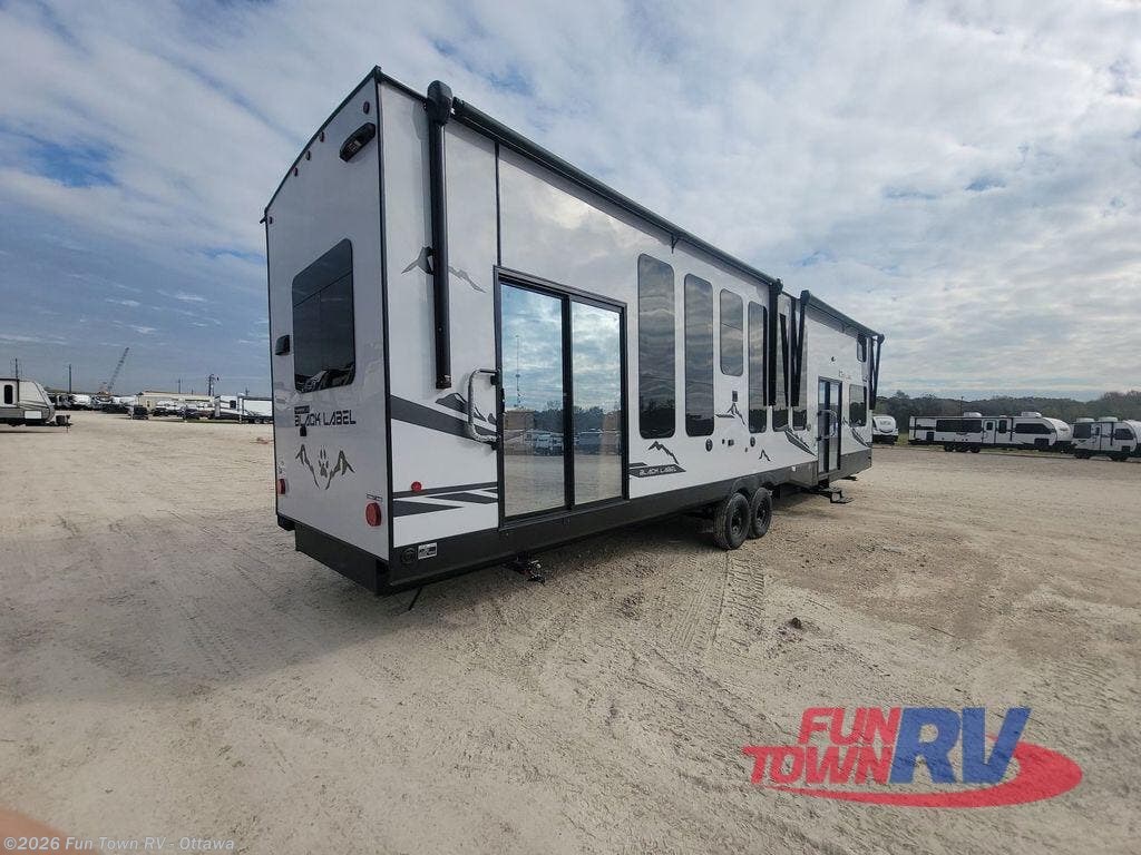 2024 Forest River Timberwolf Black Label 39ALBL RV for Sale in Ottawa ...