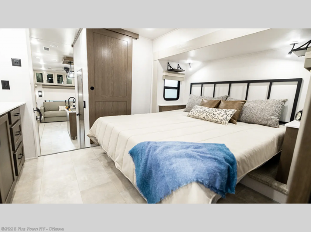 2024 Palomino Columbus 383FB RV for Sale in Ottawa, KS 66067 | 202532 ...