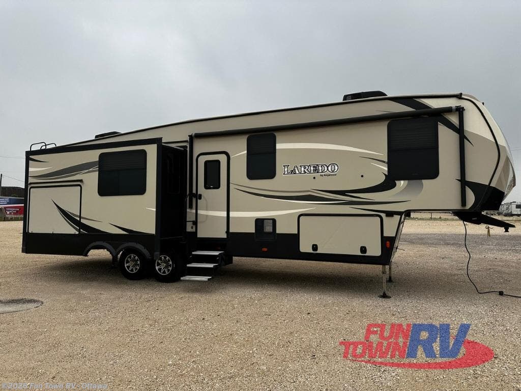 2018 Keystone Laredo 325RL RV for Sale in Ottawa, KS 66067 | 187612A ...