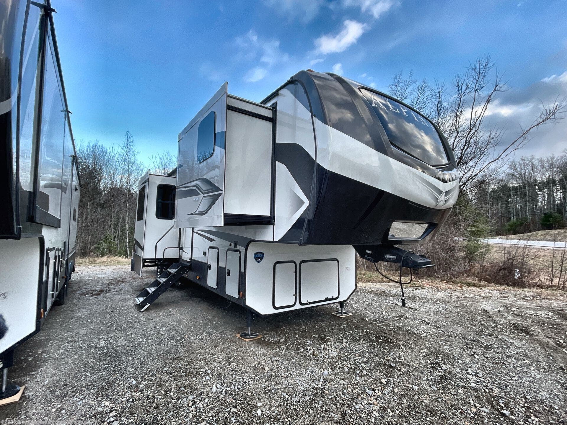 2023 Keystone Alpine 3790FK RV for Sale in Buford, GA 30519 | UT300276 ...