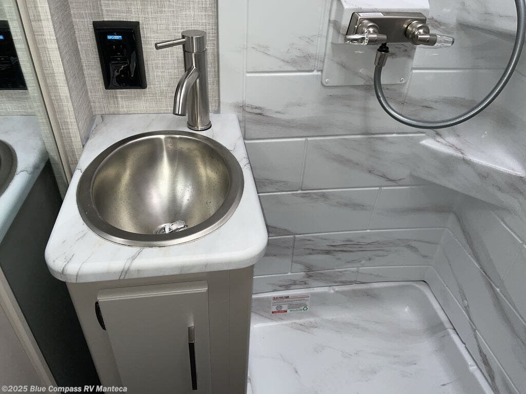 2025 Thor Motor Coach Geneva 24VS RV for Sale in Manteca, CA 95336 | M103188 | RVUSA.com Classifieds