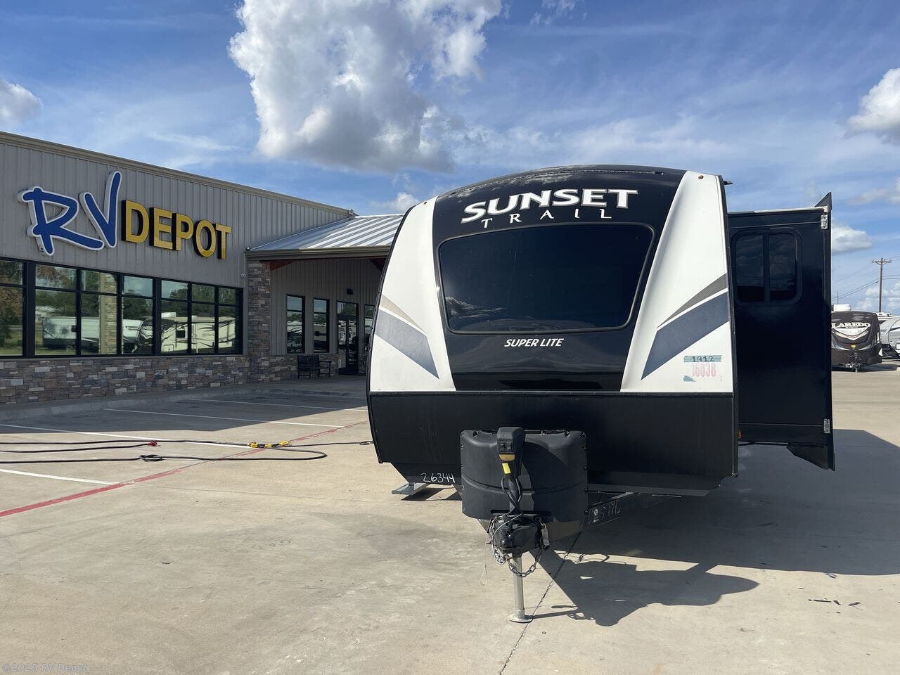 2018 Keystone SUNSET TRAIL 210FK RV for Sale in Cleburne, TX 76033 | 64418 | RVUSA.com Classifieds