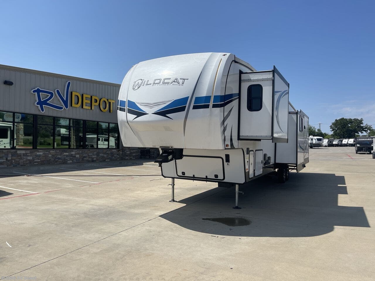 2022 Forest River Wildcat 369MBL RV for Sale in Cleburne, TX 76033 ...