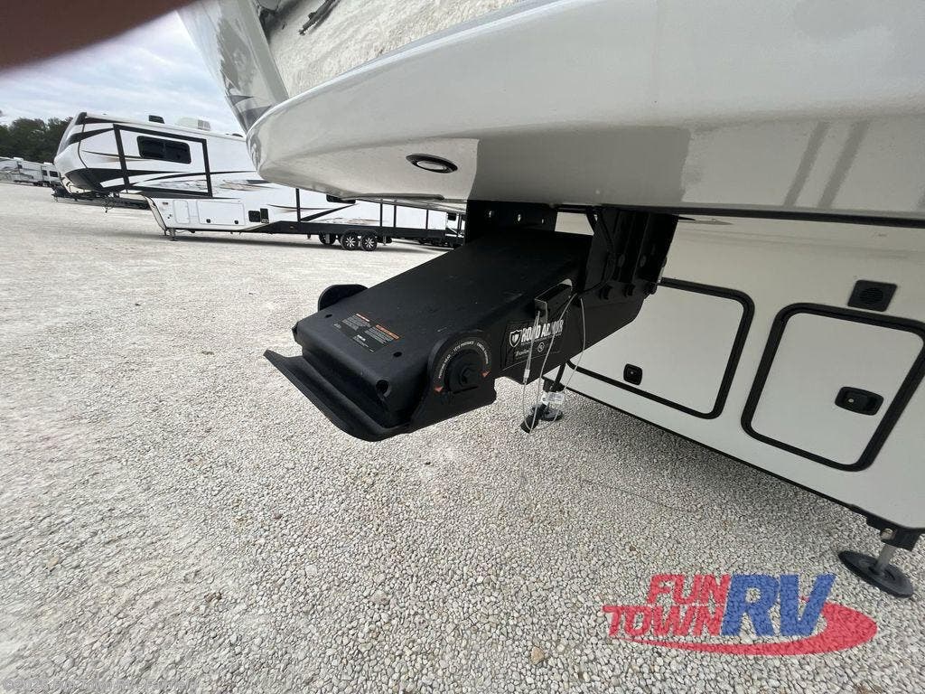 2024 Keystone Montana 3123RL RV for Sale in Fairfield, TX 75840 ...