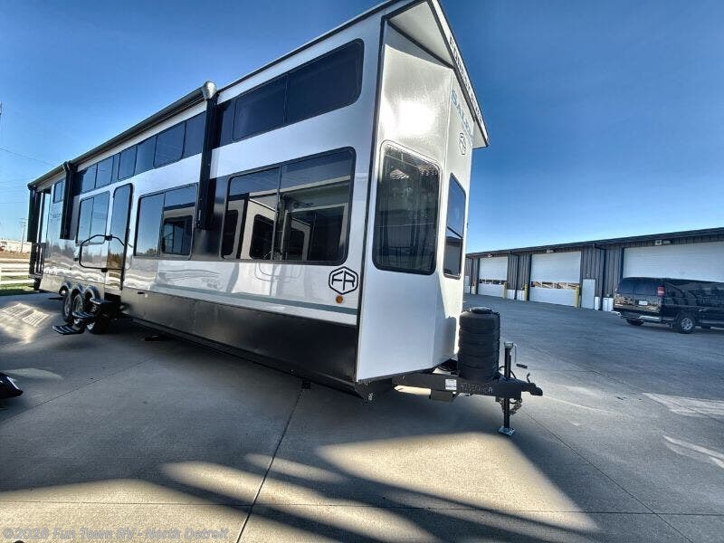 2025 Forest River Salem Grand Villa 42VERANDA RV for Sale in North ...