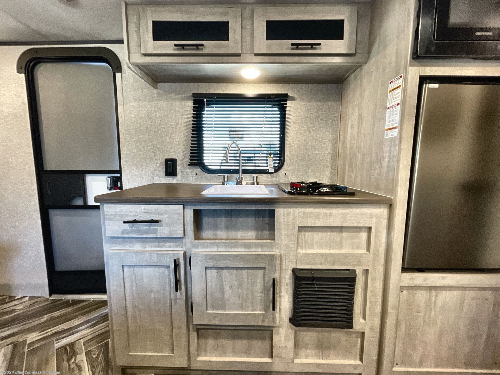 2025 CrossRoads Zinger Lite ZR18BH RV for Sale in Panama City, FL 32405 ...