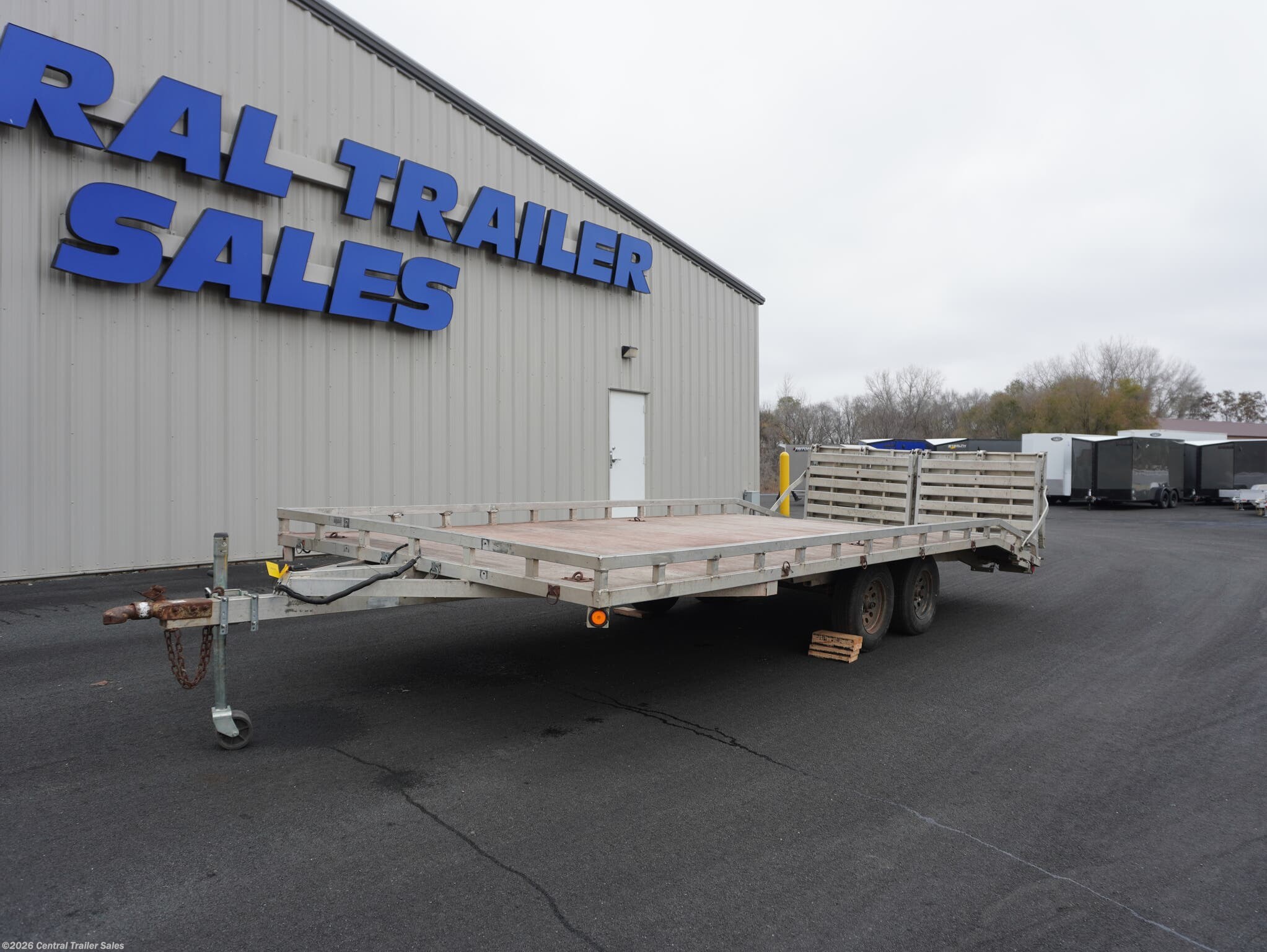 2004 Aluma 1020 100"x20' Aluminum Deckover Trailer W/ 7K GVWR