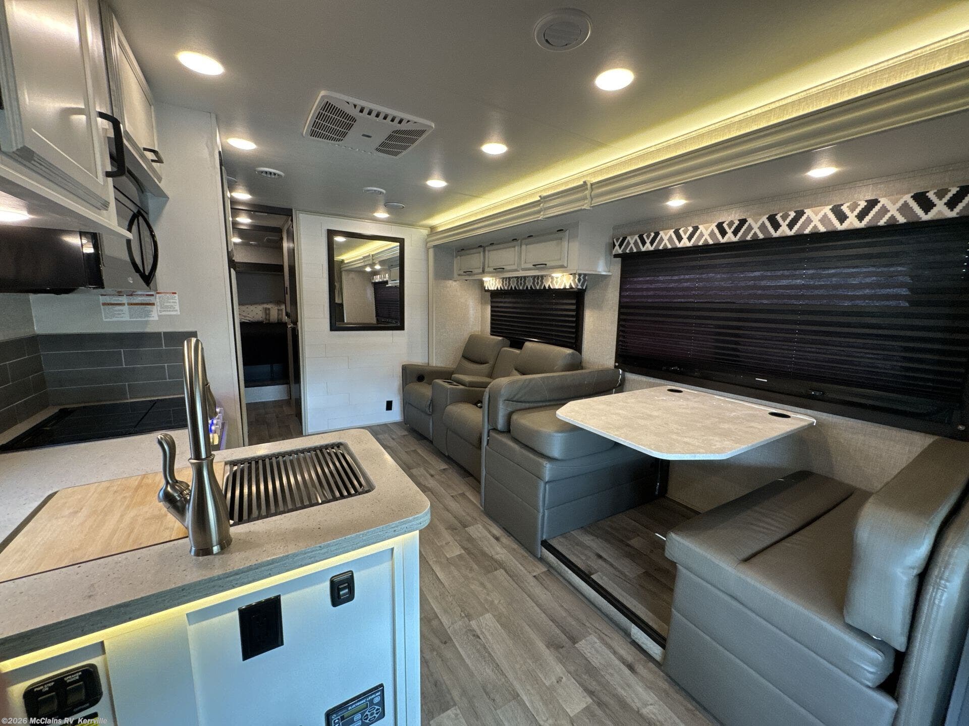 2022 Entegra Coach Odyssey 30Z #12987A - For Sale in Kerrville, TX