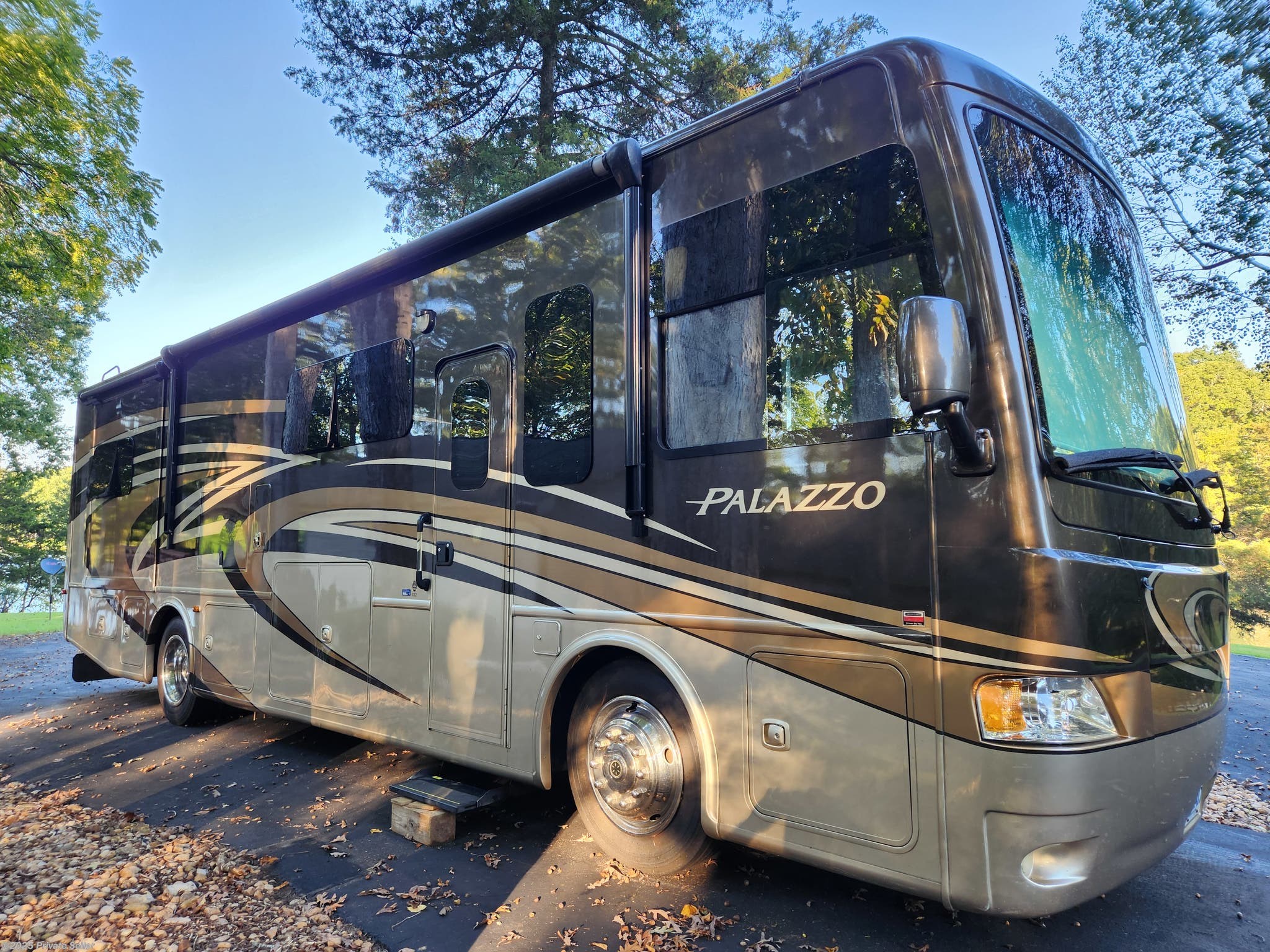 2015 Thor Motor Coach Palazzo 33.2 RV for Sale in Lake Anna, VA 23117 | | RVUSA.com Classifieds