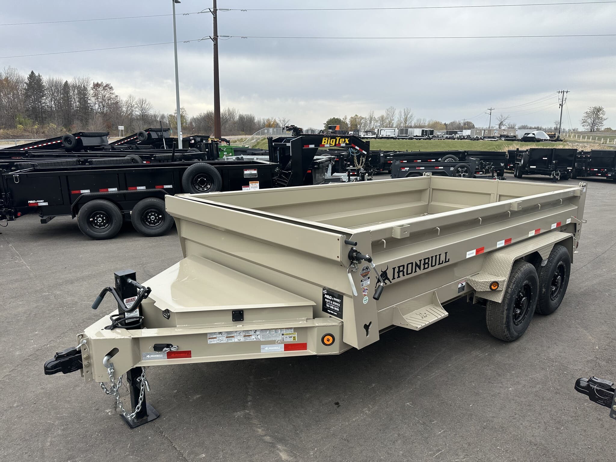 2026 IRONBULL DWB 83X14 14.9K DUMP TRAILER-DESERT SAND