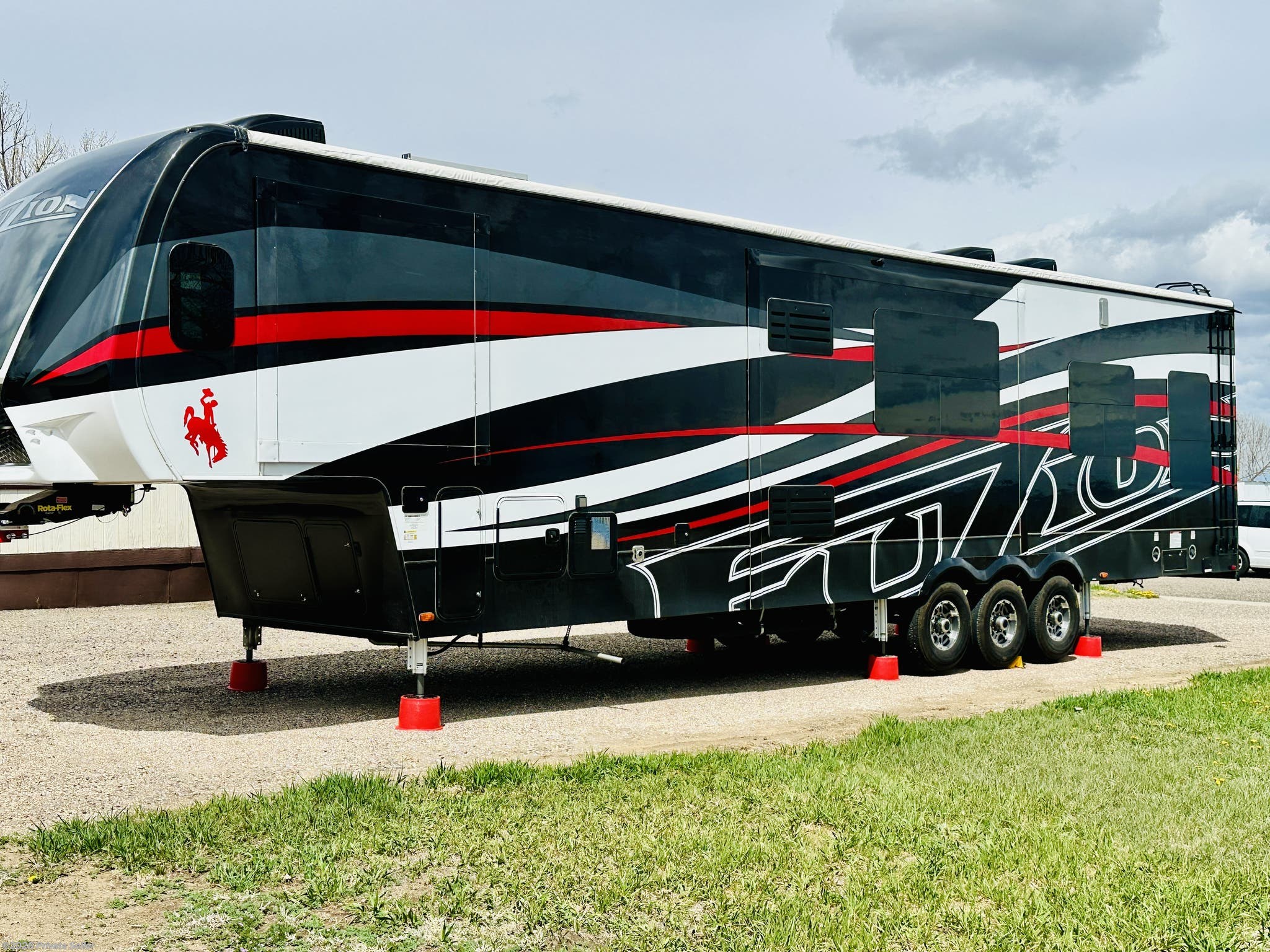 2020 Keystone Fuzion 427 Toy Hauler with Warranty RV for Sale in ...