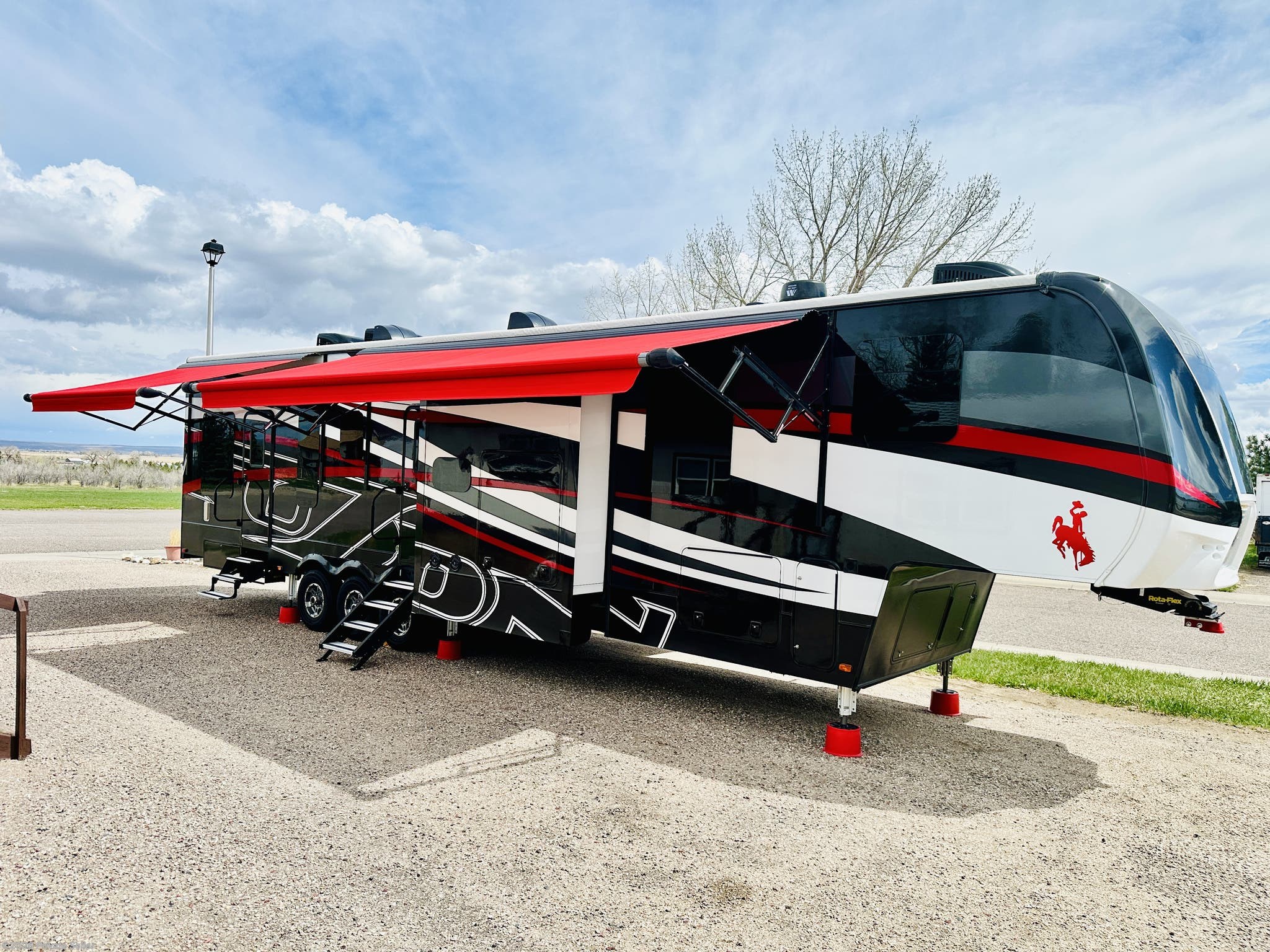 2020 Keystone Fuzion 427 Toy Hauler with Warranty RV for Sale in ...