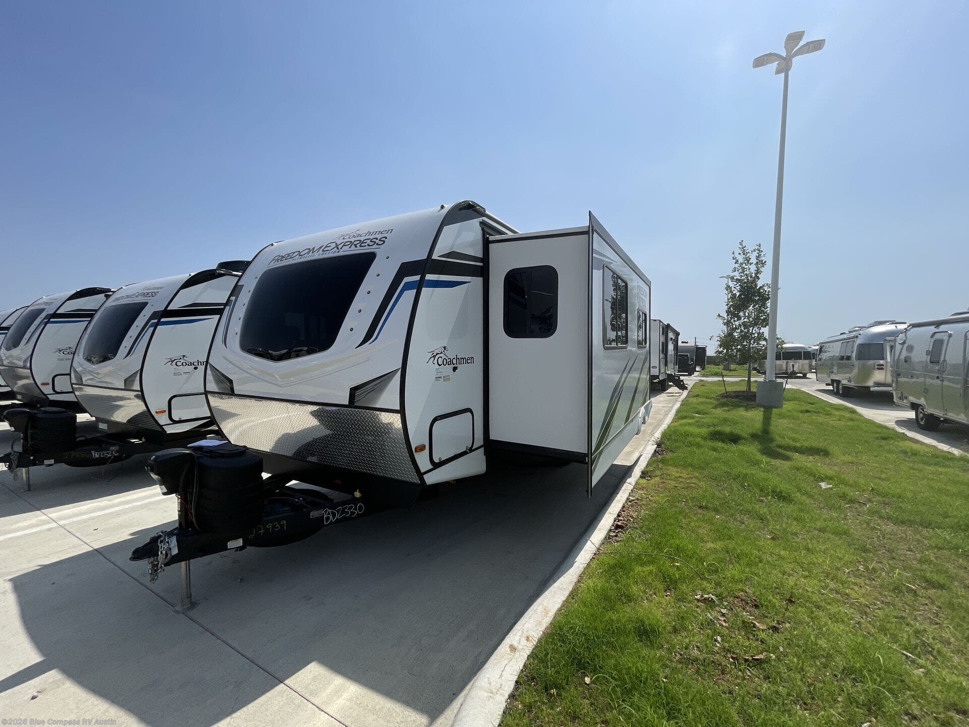 2024 Coachmen Freedom Express Ultra Lite 259FKDS RV for Sale in Buda ...