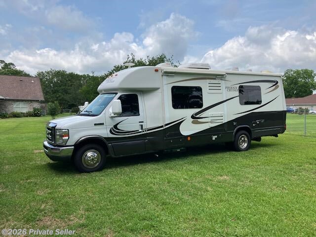 2014 Phoenix Cruiser 2551 Twin Beds. rear bath, center kitchen, dual ...