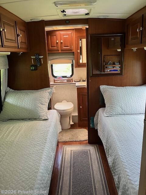 2014 Phoenix Cruiser 2551 Twin Beds. rear bath, center kitchen, dual ...