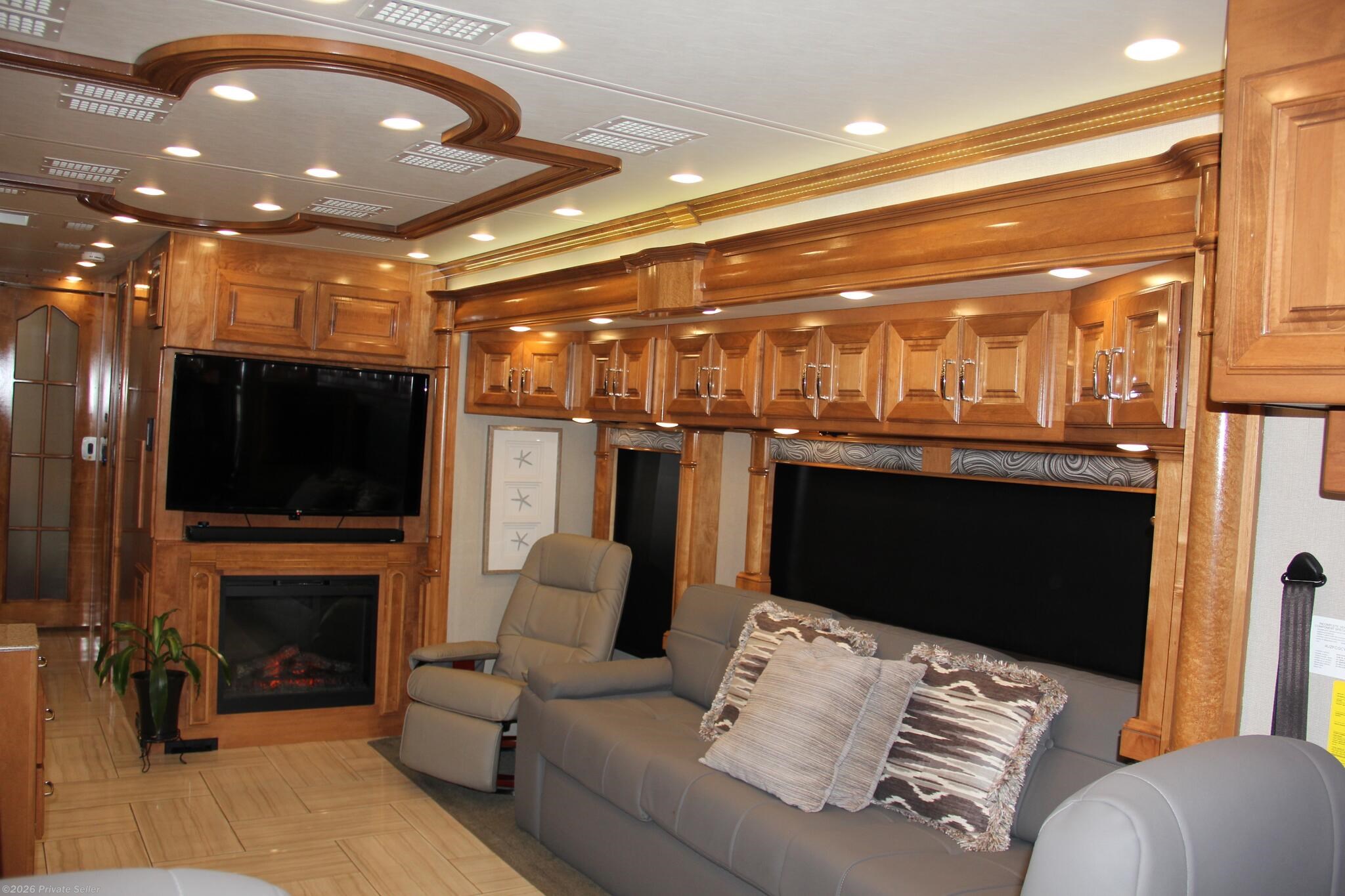 2017 American Coach American Revolution 42p RV for Sale in Winter Haven ...