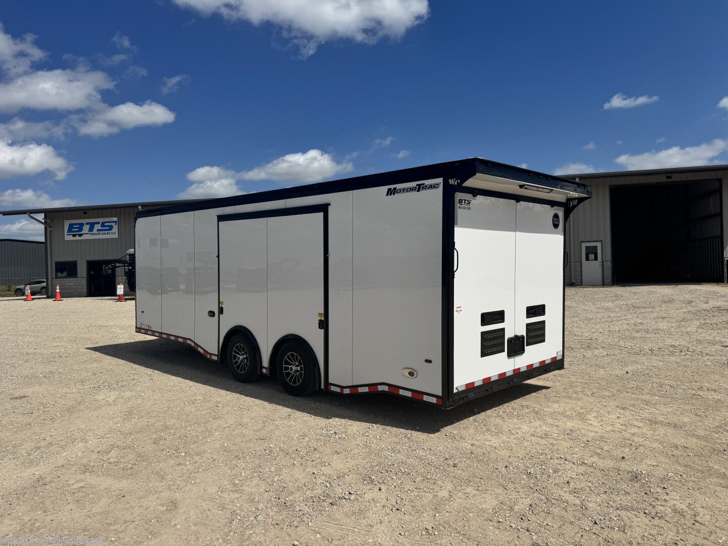 8x24 Cargo Trailer for sale | New Wells Cargo 8.5X24 Race Trailer w ...