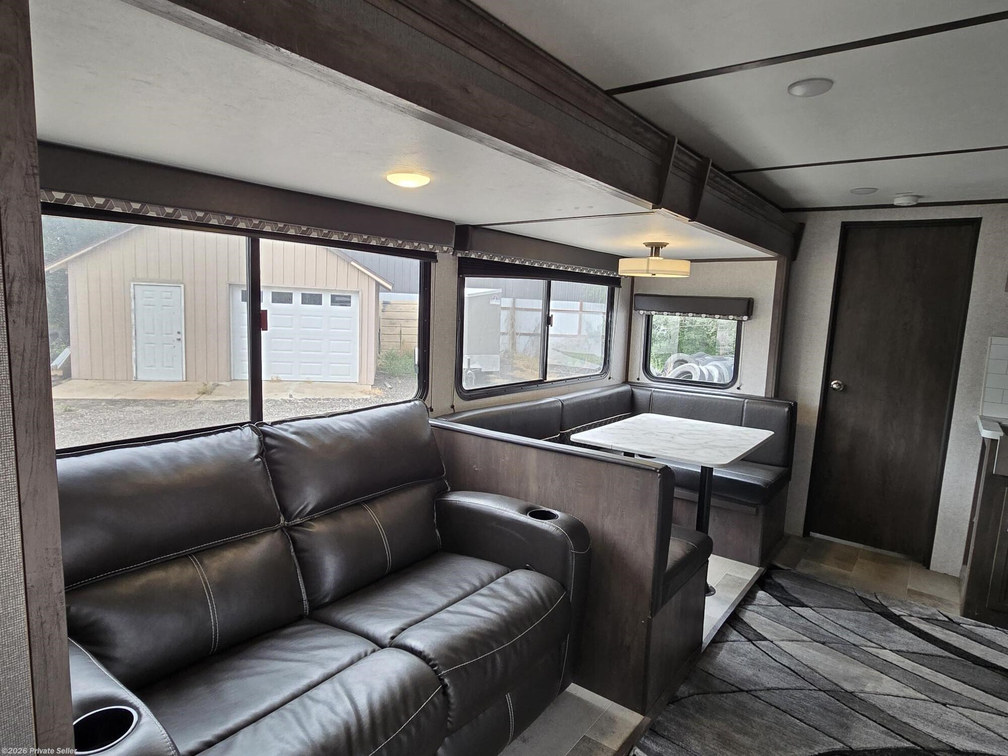 2021 Coleman 3215 BH - Bunkhouse with sleeping for 12 + people RV for ...