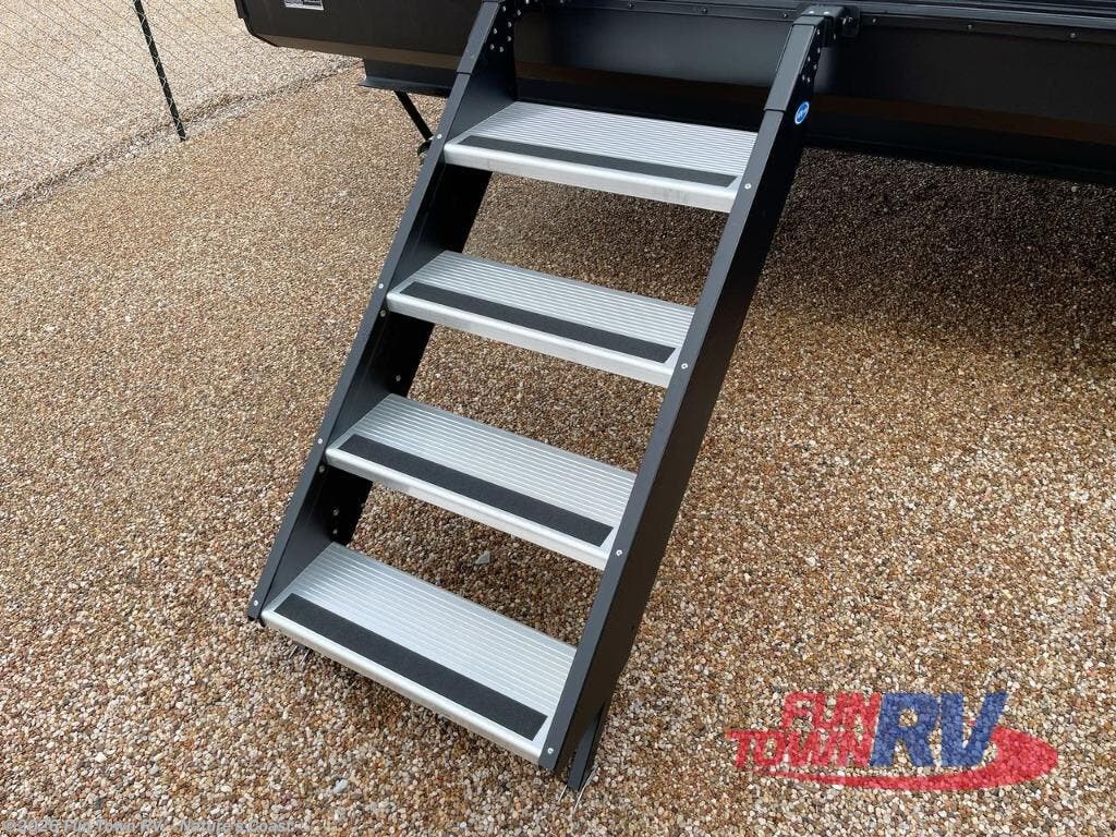 2025 Forest River Cherokee Timberwolf Black Label 39ALBL #214772 - For ...