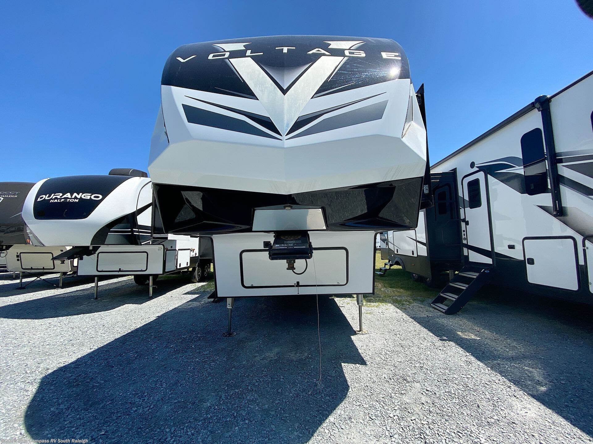 2021 Dutchmen Voltage 3635 RV for Sale in Benson, NC 27504 | UT140488 ...