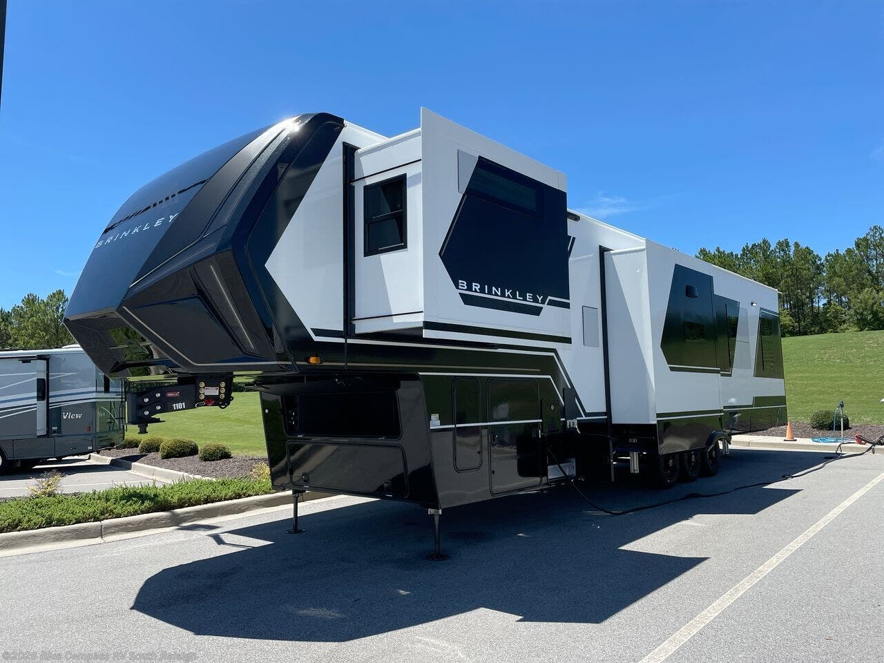 2025 Brinkley RV Model G 4000 RV for Sale in Benson, NC 27504 | T91126 ...