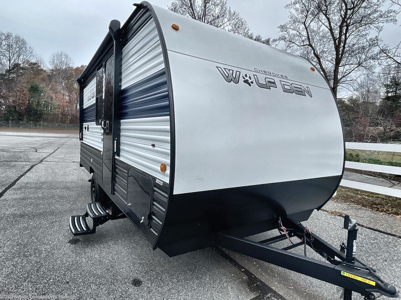 2024 Forest River Cherokee Wolf Den 16EV RV for Sale in Claremont, NC ...