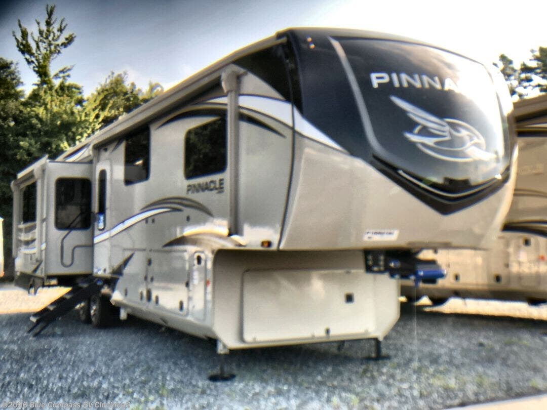 2024 Jayco Pinnacle 37MDQS RV for Sale in Cincinnati, OH 45251 | T87321 ...