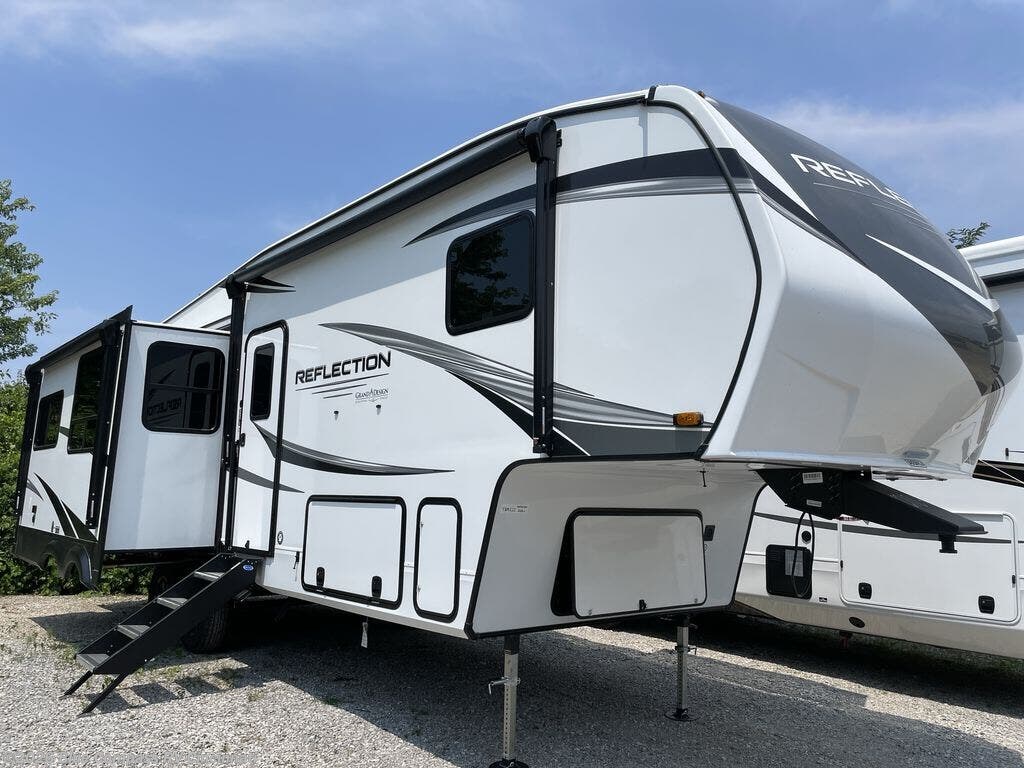 2024 Grand Design Reflection 303RLS RV for Sale in Cincinnati, OH 45251 ...