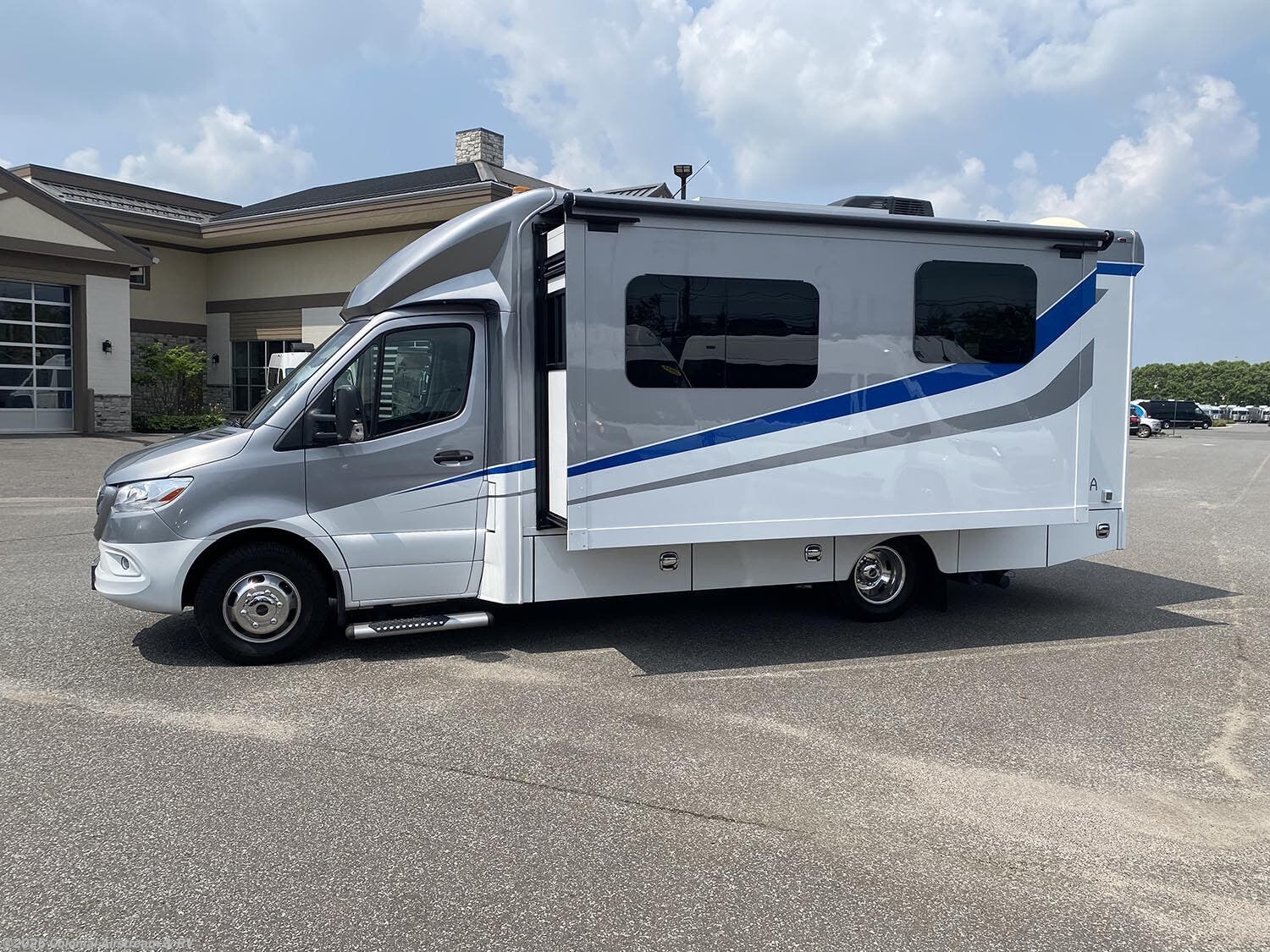 2021 Renegade RV Vienna 25RML RV for Sale in Millstone Township, NJ ...