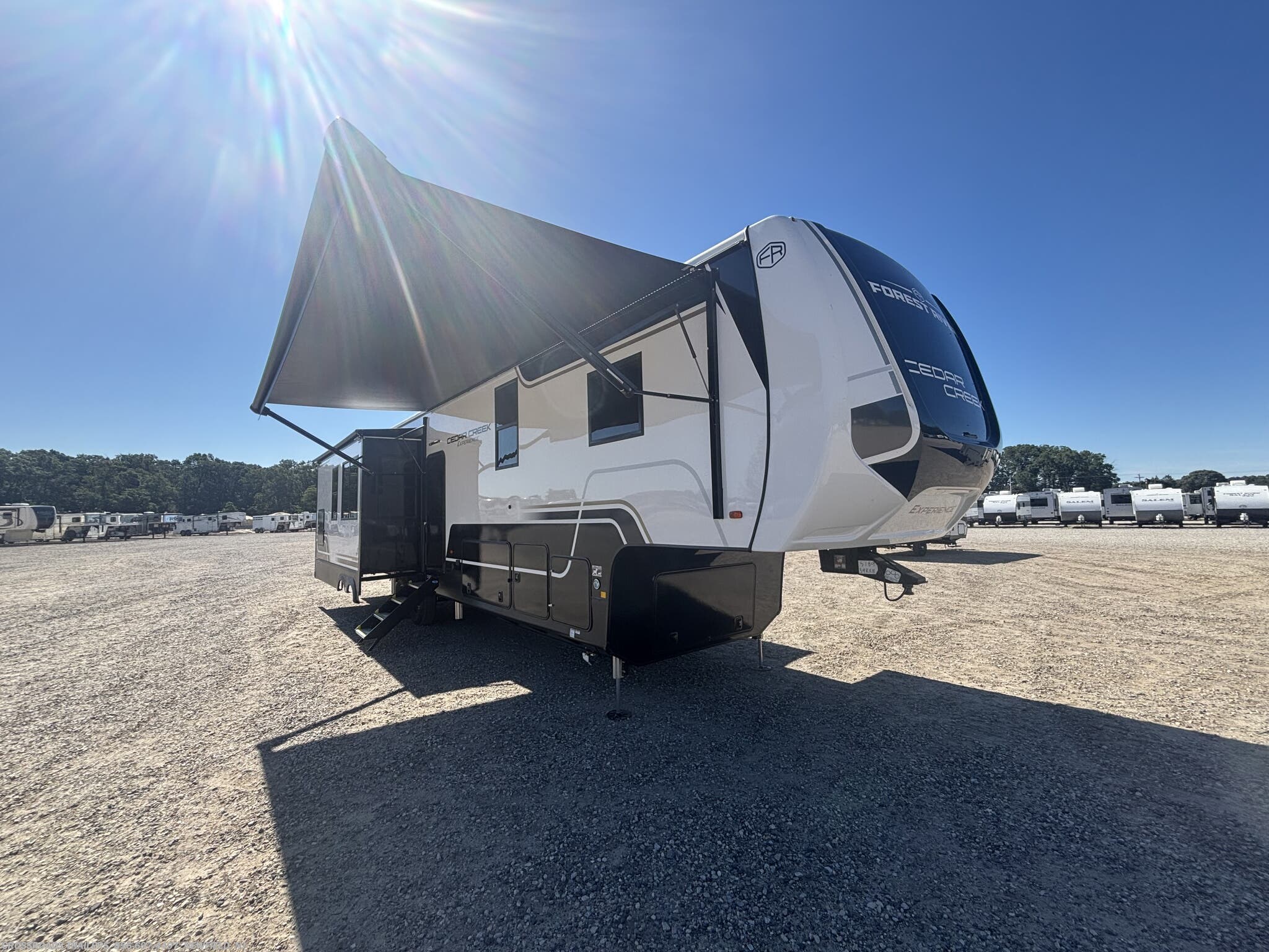 8x43 Fifth Wheel Trailer for sale | New Forest River Cedar Creek ...